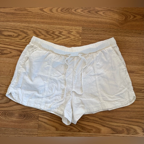 Universal Thread | Shorts | Universal Thread White Linen Blend Shorts ...